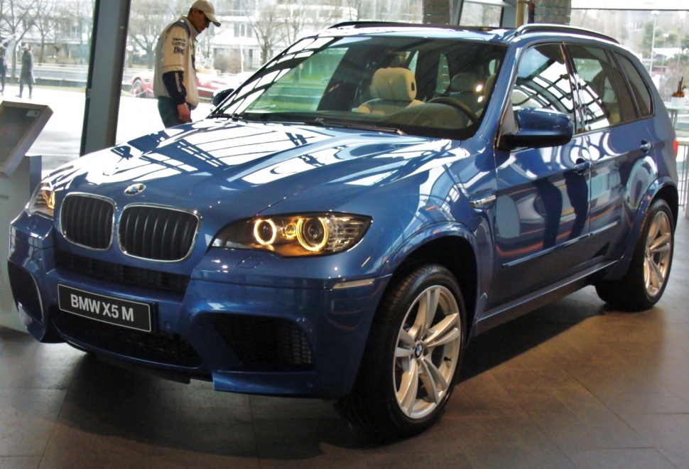 BMW X5 M (E70) 4.4 (555 Hp) xDrive Automatic